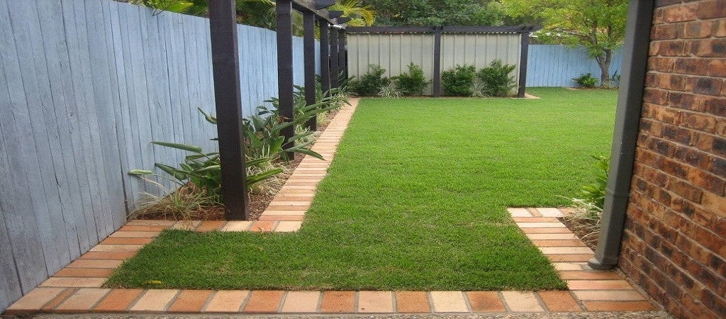 Beware of Artificial Grass Melted and How to Spot Them– Turf Guard ...
