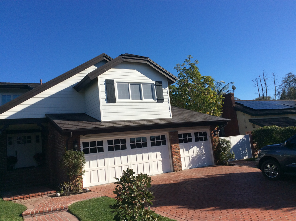 A Hot Topic: Vinyl Siding Melting From Window Reflection– Turf Guard ...